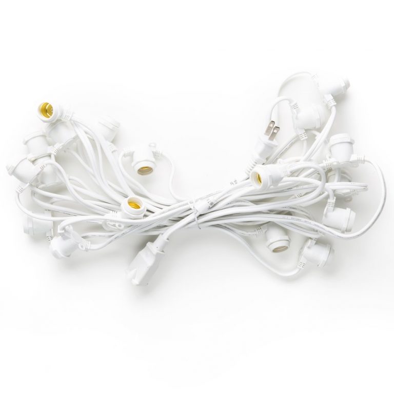 White 25’ Commercial C9 Socket Light Cord with 16 Gauge Wire